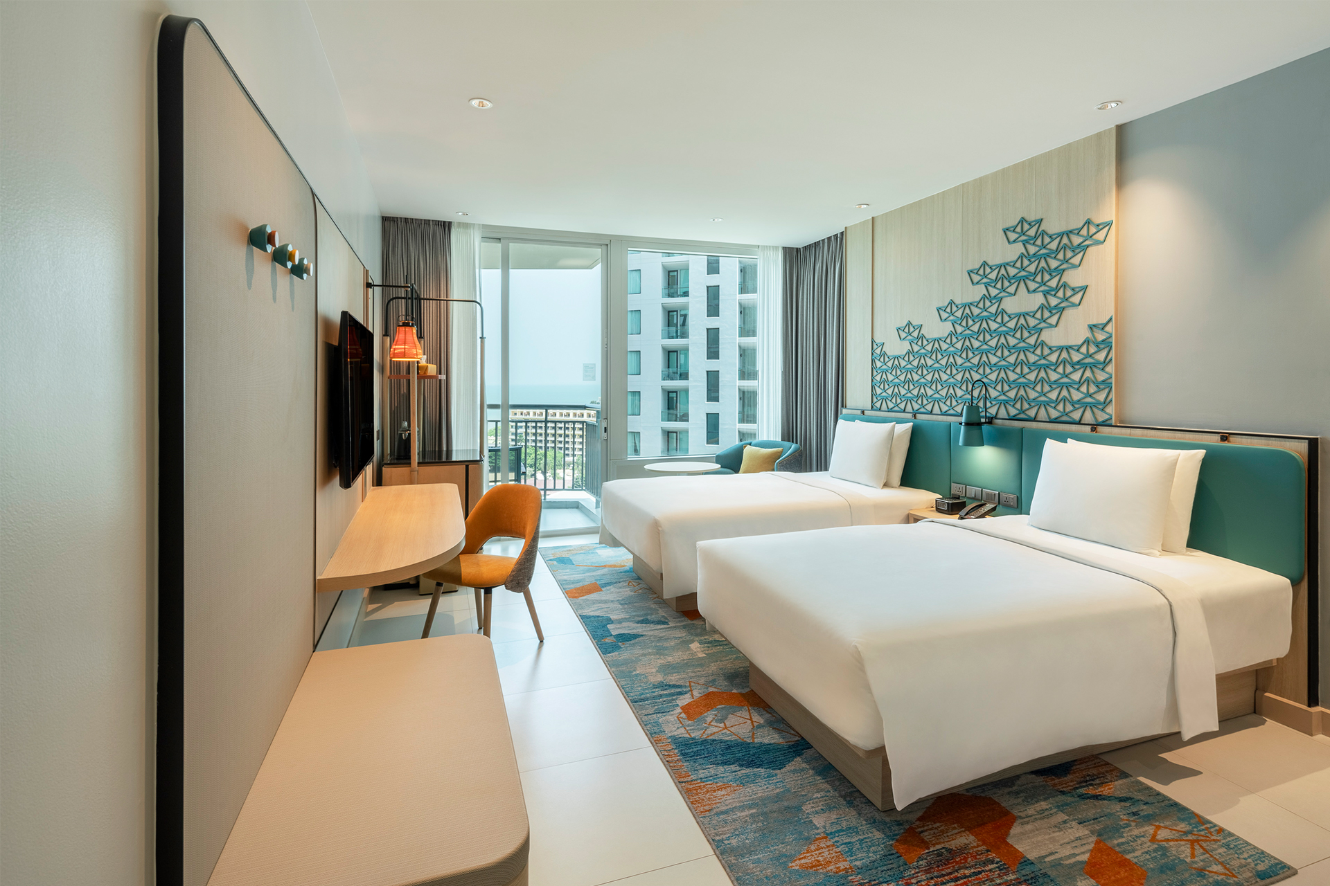 2 Single Standard Sea View Bay Tower | Holiday Inn Pattaya